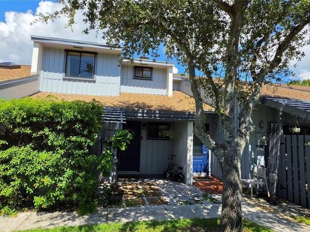 Luxury Townhouse for rent in Hollywood, United States