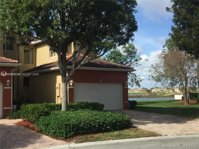 Luxury Townhouse for rent in Homestead, United States