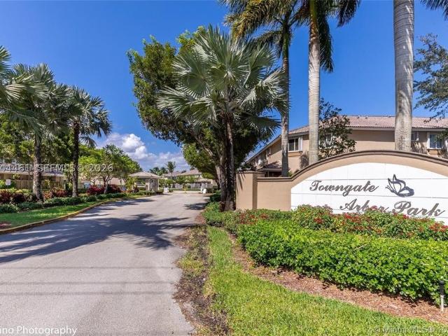 Luxury Townhouse for rent in Homestead, United States