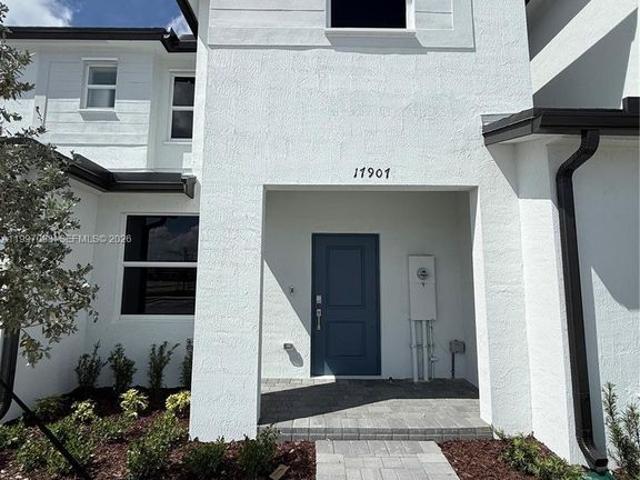 Luxury Townhouse for rent in Homestead, United States