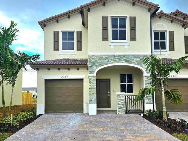 Luxury Townhouse for rent in Homestead, United States