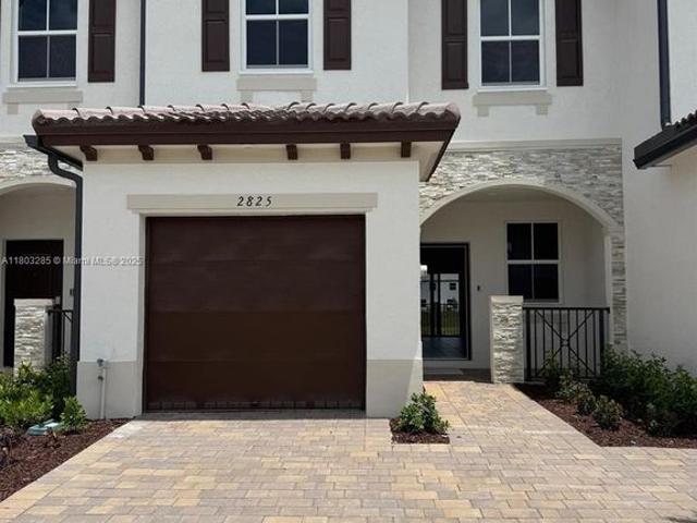 Luxury Townhouse for rent in Homestead, United States
