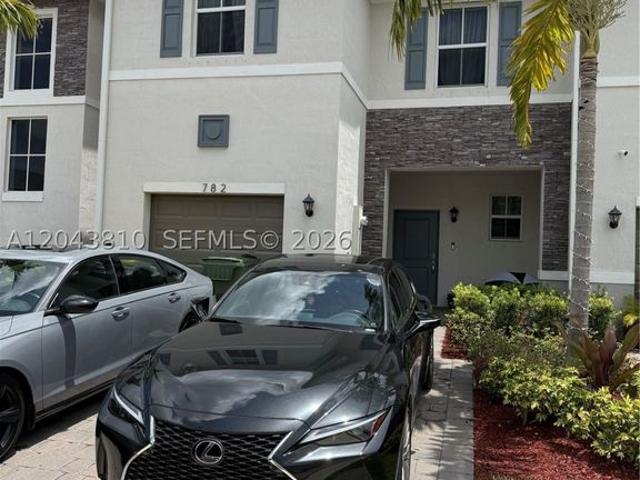 Luxury Townhouse for rent in Homestead, United States