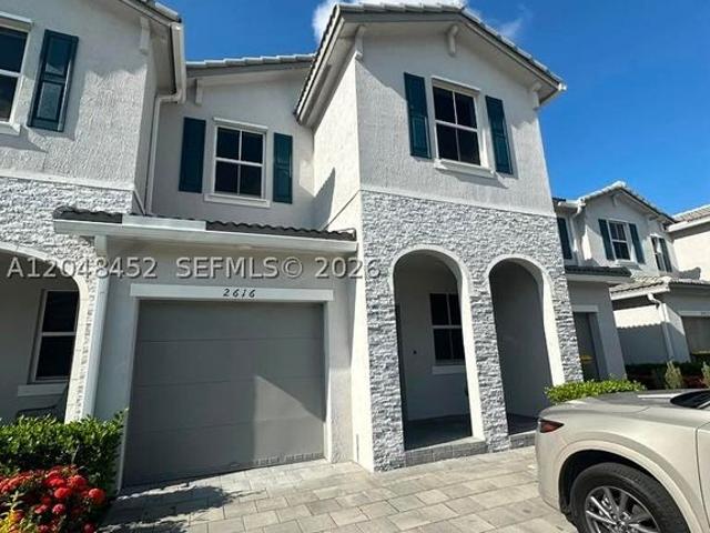 Luxury Townhouse for rent in Homestead, United States