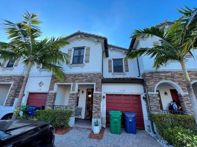 Luxury Townhouse for rent in Homestead, United States