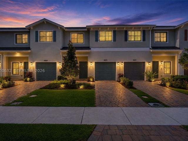 Luxury Townhouse for rent in Lake Worth, Florida