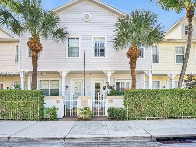 Luxury Townhouse for rent in Lake Worth, Florida