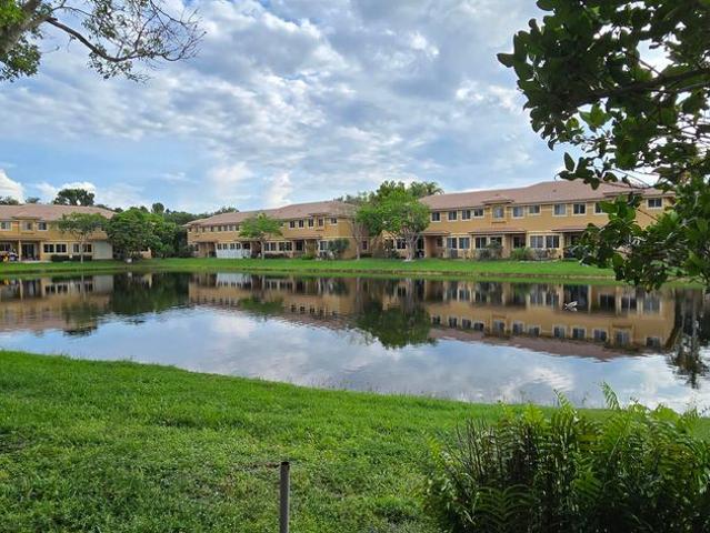 Luxury Townhouse for rent in Lake Worth, Florida
