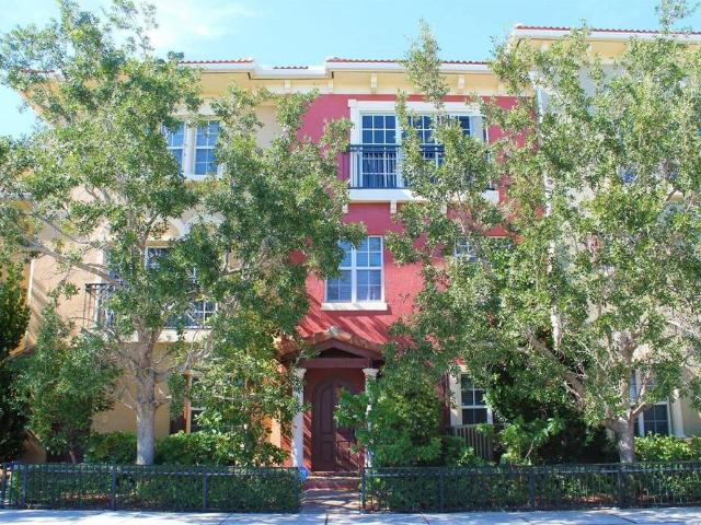Luxury Townhouse for rent in Lake Worth, Florida