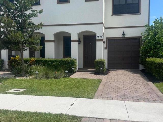 Luxury Townhouse for rent in Lake Worth, Florida