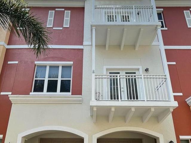 Luxury Townhouse for rent in Lighthouse PT, Florida