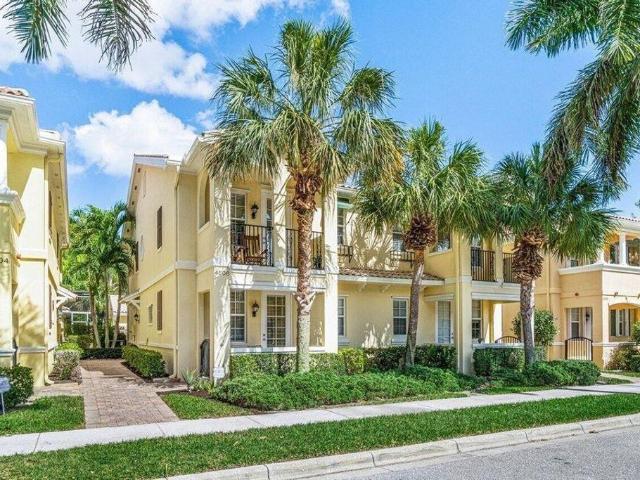 Luxury Townhouse for rent in Palm Beach Gardens, Florida