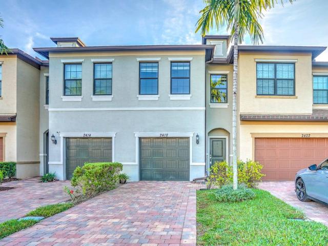 Luxury Townhouse for rent in Palm Springs, Florida