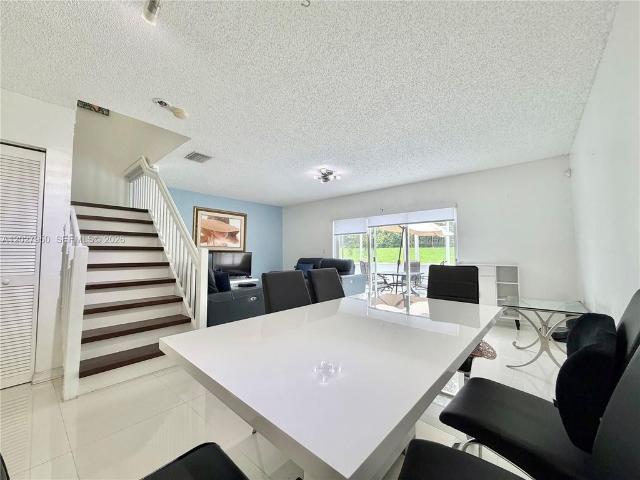 Luxury Townhouse for rent in Pembroke Pines, Florida