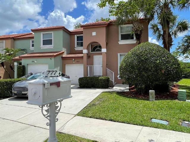 Luxury Townhouse for rent in Pembroke Pines, Florida