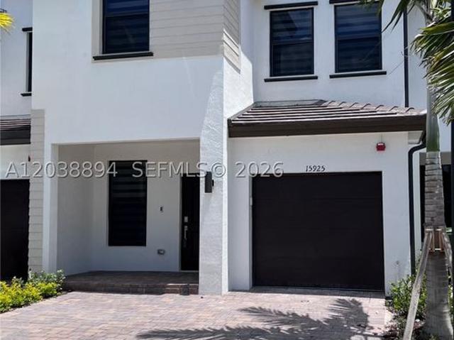Luxury Townhouse for rent in Pembroke Pines, United States
