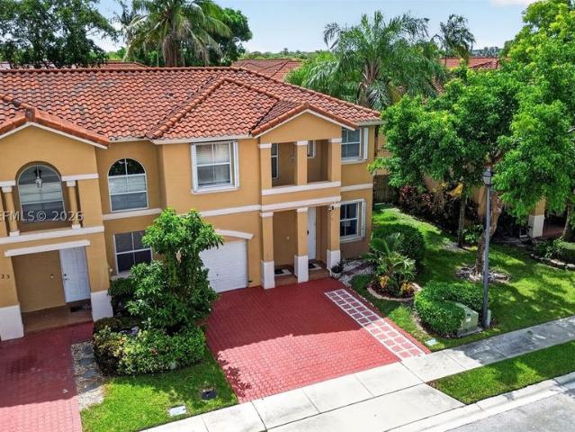 Luxury Townhouse for rent in Pembroke Pines, United States