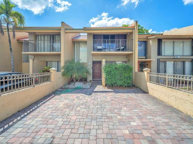 Luxury Townhouse for rent in Plantation, Florida