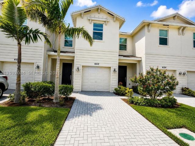 Luxury Townhouse for rent in Port Saint Lucie, Florida
