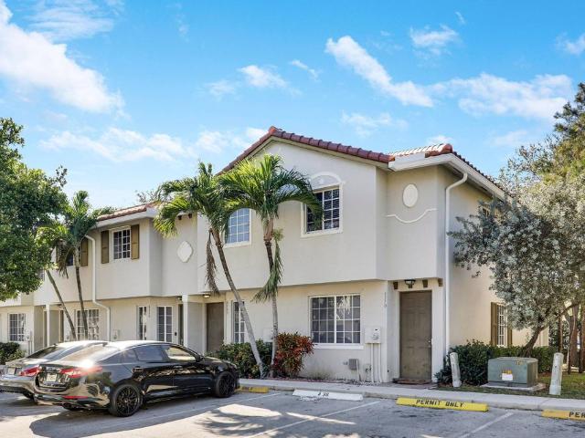 Luxury Townhouse for rent in Riviera Beach, Florida