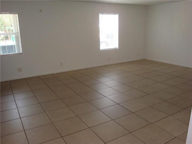Luxury Townhouse for rent in Riviera Beach, Florida