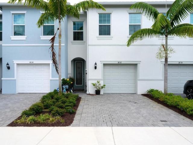 Luxury Townhouse for rent in Stuart, Florida