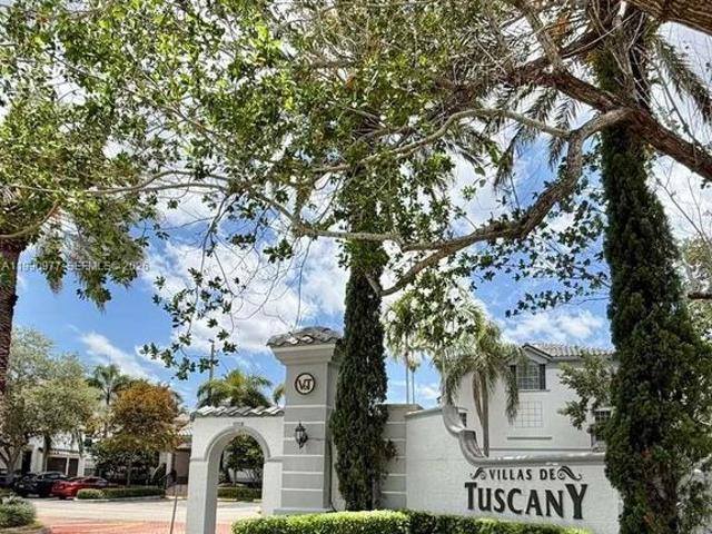 Luxury Townhouse for rent in Sunrise, Florida