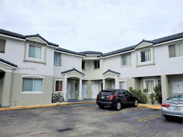 Luxury Townhouse for rent in Sweetwater, Florida