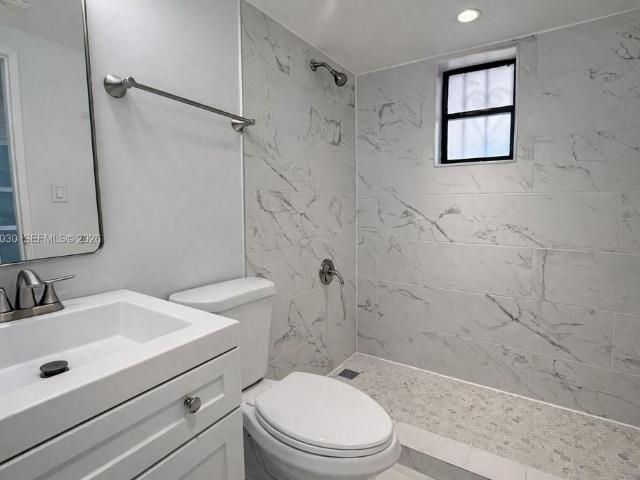 Luxury Townhouse for rent in Sweetwater, Florida