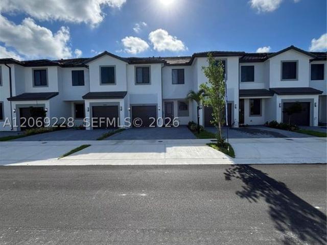 Luxury Townhouse for rent in South Miami Heights, Florida