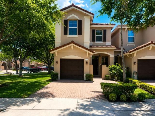 Luxury Townhouse for rent in South Miami Heights, United States