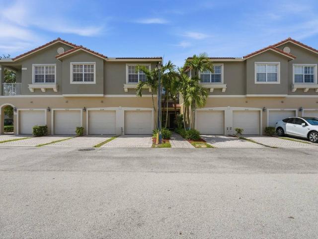 Luxury Townhouse for rent in Tamarac, Florida