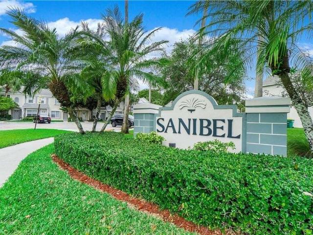 Luxury Townhouse for rent in Tamarac, Florida