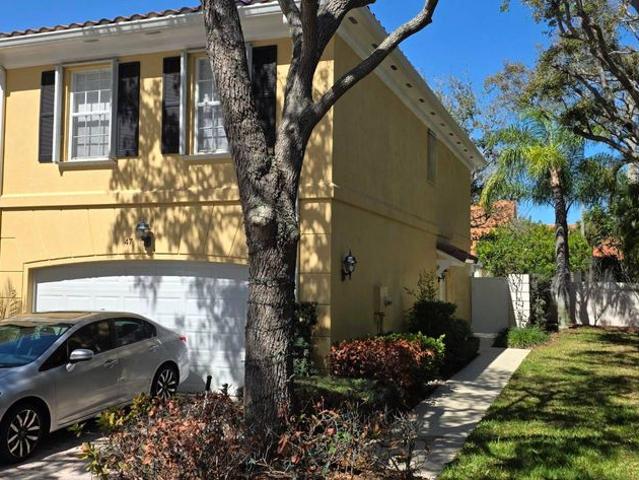 Luxury Townhouse for rent in Tequesta, Florida