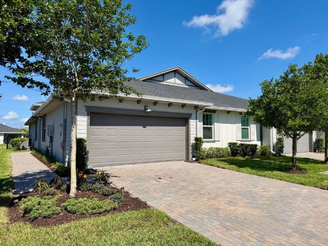 Luxury Townhouse for rent in The Acreage, Florida
