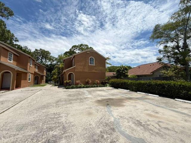 Luxury Townhouse for rent in Wellington, United States