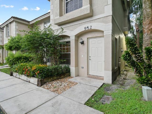 Luxury Townhouse for rent in West Palm Beach, Florida