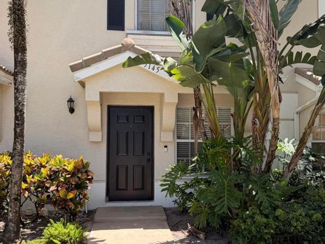 Luxury Townhouse for rent in West Palm Beach, Florida