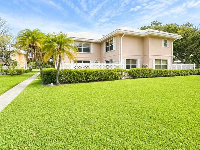 Luxury Townhouse for rent in West Palm Beach, Florida