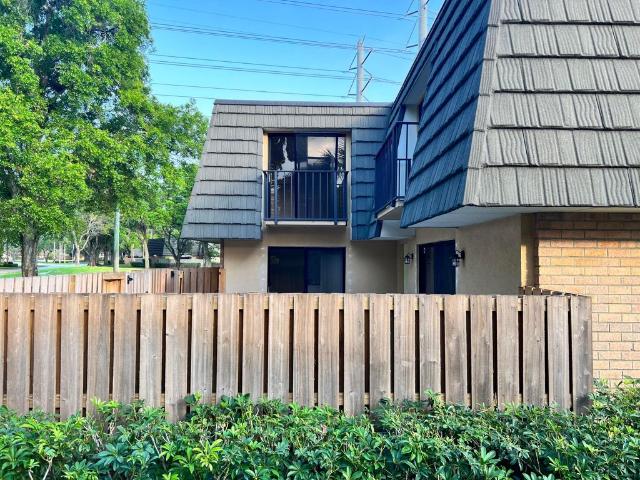 Luxury Townhouse for rent in West Palm Beach, Florida