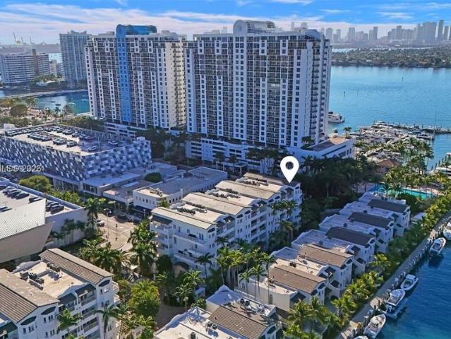Luxury Townhouse for sale in Miami Beach, Florida