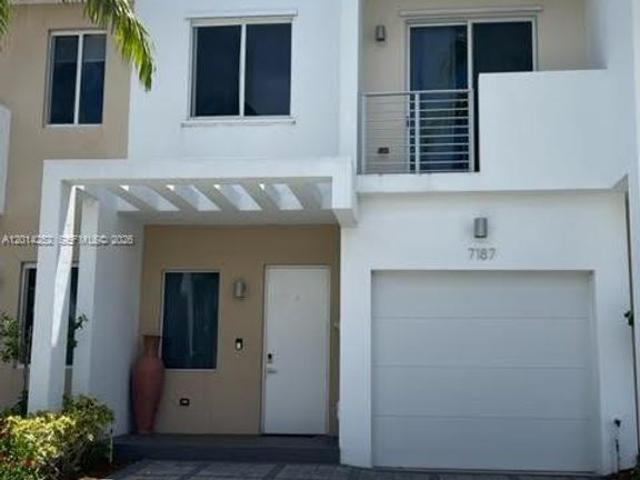 Luxury Townhouse for sale in Miami, Florida