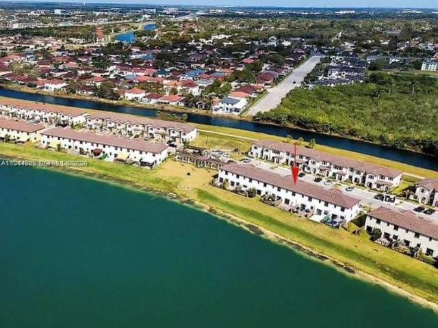 Luxury Townhouse for sale in Miami, Florida