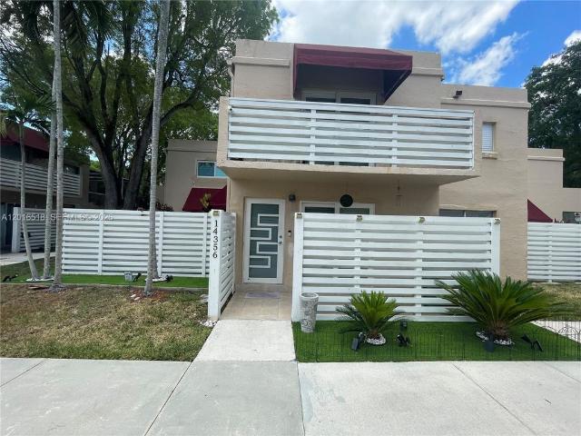 Luxury Townhouse for sale in Miami, Florida