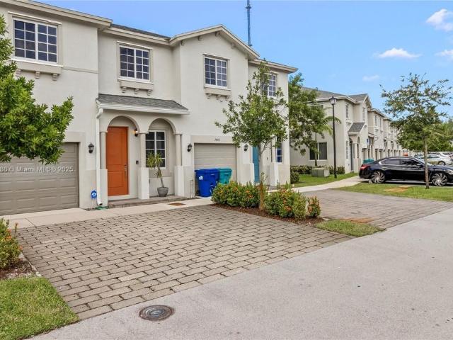 Luxury Townhouse for sale in Miami Gardens, United States