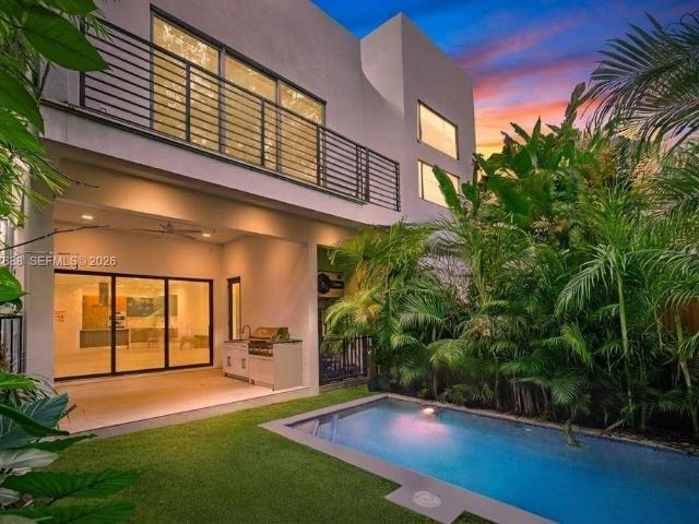Luxury Townhouse for sale in Miami, United States