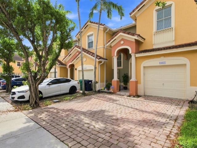 Luxury Townhouse for sale in Miami, United States