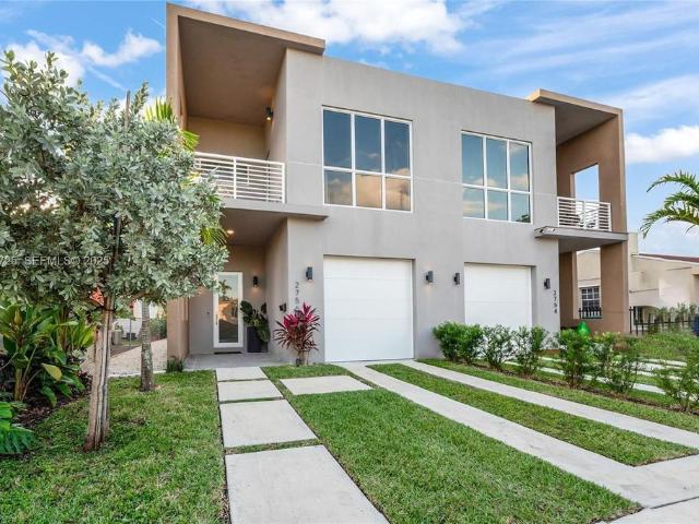 Luxury Townhouse for sale in Miami, United States