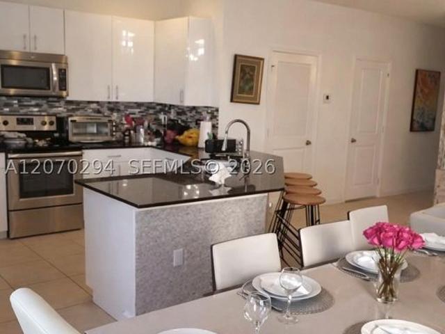 Luxury Townhouse for sale in Miami, United States