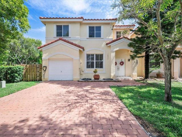 Luxury Townhouse for sale in Miramar, Florida